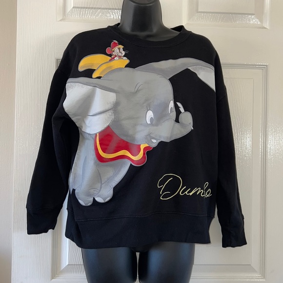 Disney | Sweaters | Disney Dumbo Crewneck Sweatshirt Euc Small | Poshmark